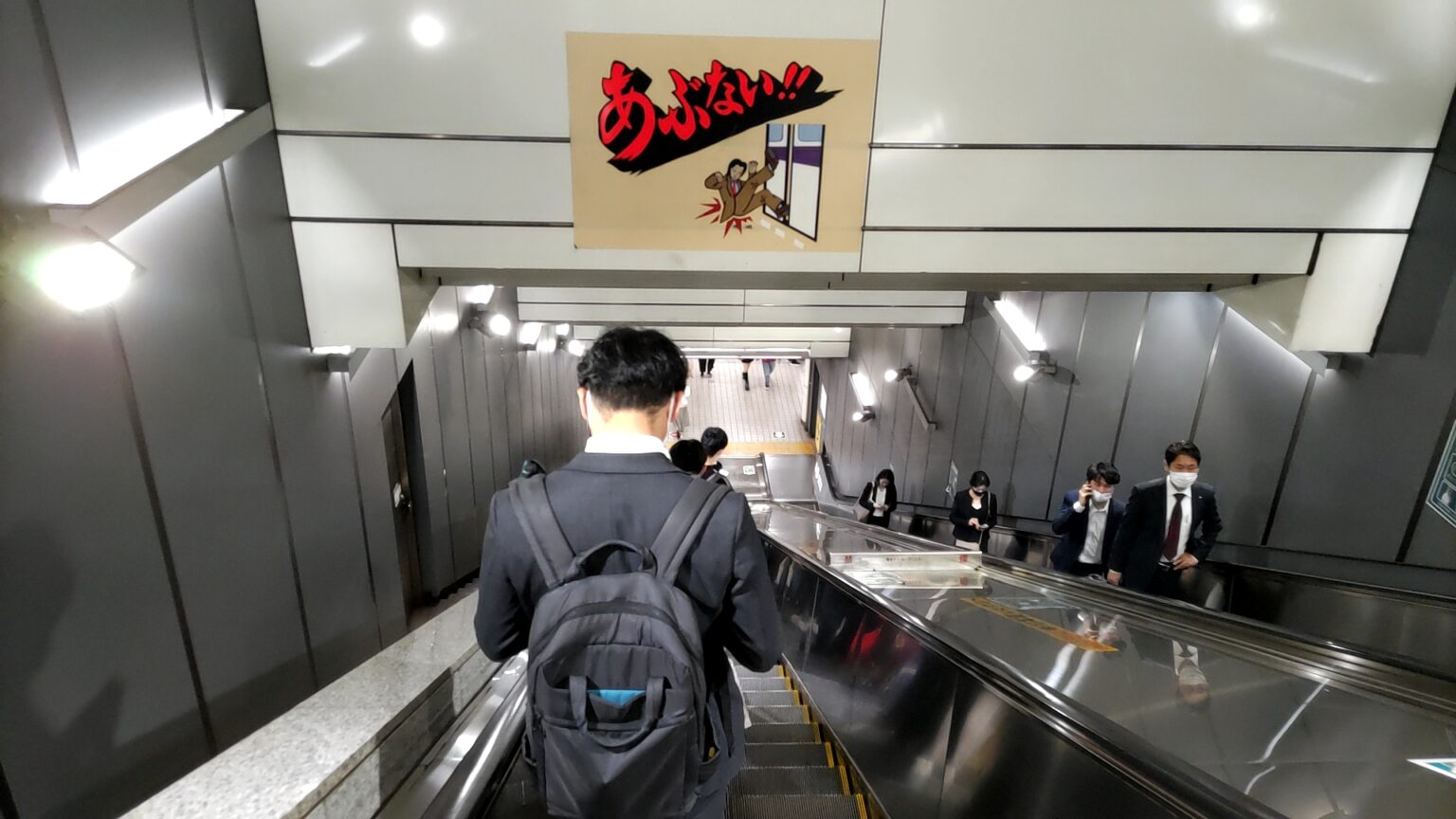 TOKYO FM ホール（東京・半蔵門/麹町）の「アクセス」「座席」「楽しみ方」を解説します｜一人でライブ遠征